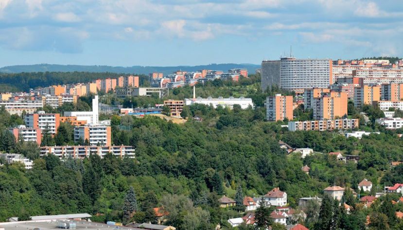 Zlín nabízí do nájmu garáže na Jižních Svazích - Zlín.eu